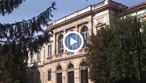 100 свободни места за осмокласници остават след първо класиране
