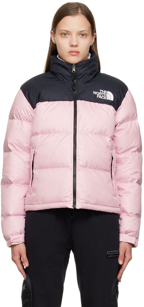 Everyone Is Wearing North Face Puffer Jackets For Winter Fashion Grazia