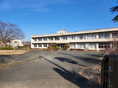 昨日空のプールの撮影の問い合わせがありました普段は水を張って アクセス抜群の大型撮影スタジオ