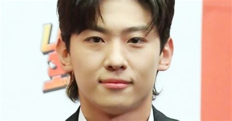 덱스 내가 연예인인지 고심 아직 나를 높게 평가하고 싶지 않다