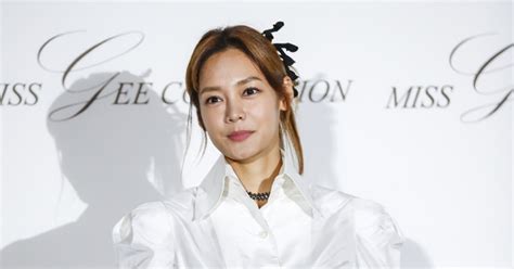 안현모 멋진 발걸음