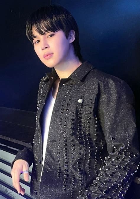 Bts 지민 ′라이크 크레이지′로 글로벌 차트 독점