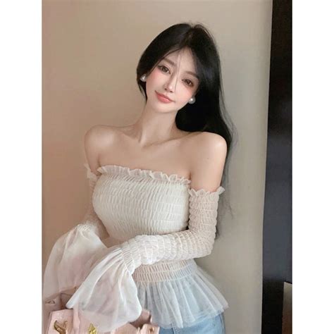 찐강추 2c 민소매워머 오프숄더 튜브탑 프릴 레이스 블라우스 Bj룩 에이블리