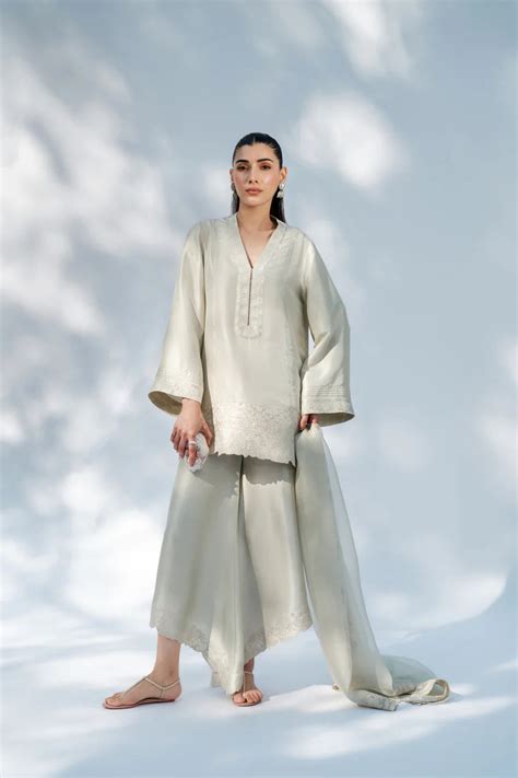 Gul Luxury Pret 25 The Parisa Set Nainpreet The Collective