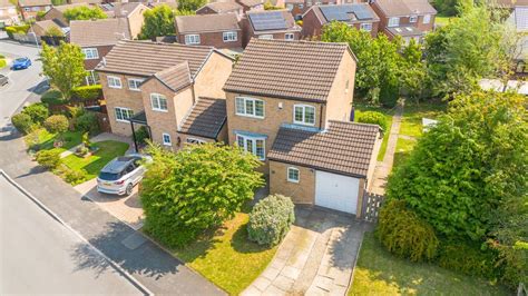 Leeds Ls14 3 Bed Detached House £300000