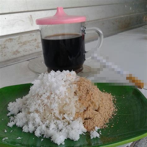 Ketan Sambel Kuliner Kaki Lima Di Surabaya Dengan Rasa Istimewa