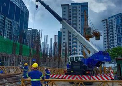 Tower Crane Erection In Mactan