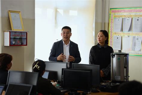 ЗАВХАН АЙМАГ ДАХЬ ТӨРИЙН ЦАХИМ ҮЙЛЧИЛГЭЭНИЙ АЛБАН ХААГЧДЫГ ЧАДАВХЖУУЛАХ