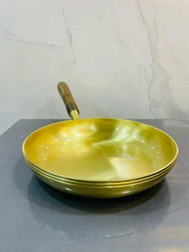 Red 28 Cm Brass Fry Pan Material Aluminium At ₹ 1399piece In Greater