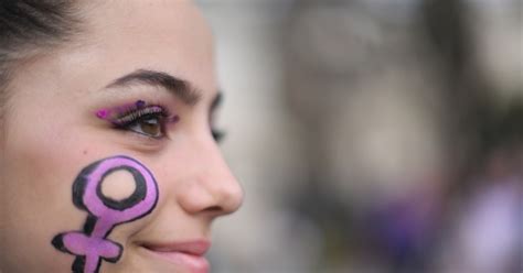 El Feminismo Vuelve A Marchar Dividido Este 8m Pero Con El Objetivo