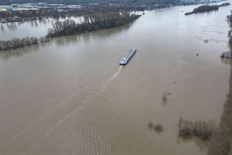 Hochwasserlage In Hessen Entspannt Sich Weiter Leicht Wnoz