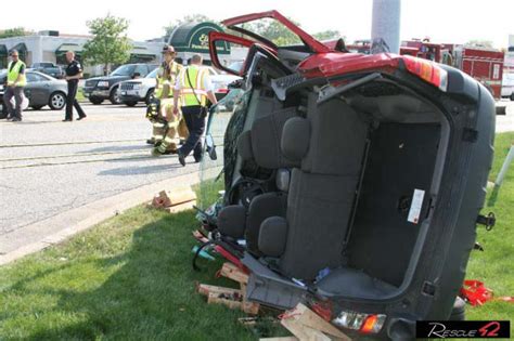Vehicle Rollover Rescue 42 Inc Specializes In Reliable Vehicle