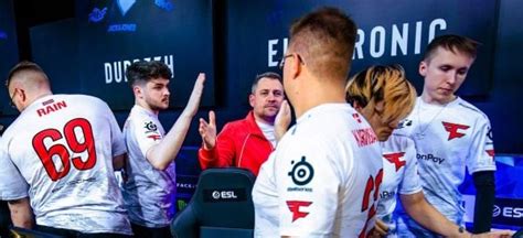 FaZe NIP OG и Vitality успешно начали выступление на ESL Pro League