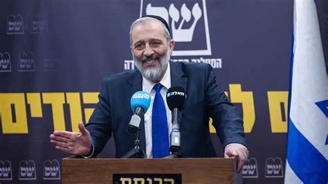 Report The Secret Security Updates Being Given To Aryeh Deri Israel National News