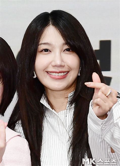 정은지 ‘눈부신 손하트 Mk포토