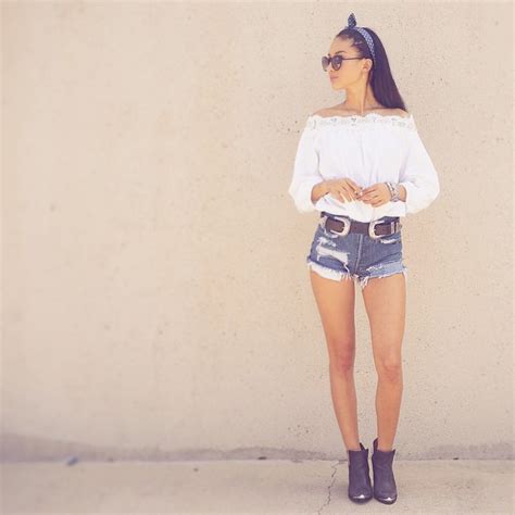 Asian Sirens Alina Li