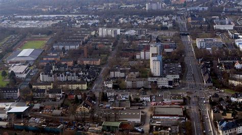Stadtteilserie Leverkusen: Manfort - Industrie und große Identifikation