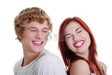 笑着的年轻夫妇高清图片下载 正版图片321080090 摄图网