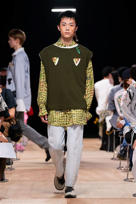Kudos Soduk Tokyo Spring 2023 Fashion Show Vogue Fashion Fashion