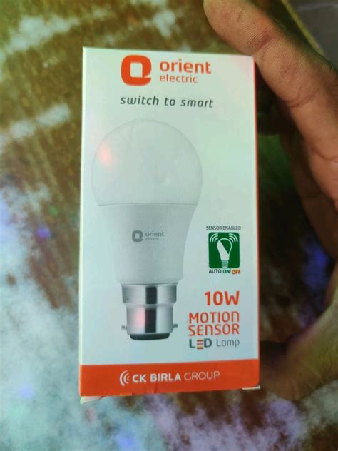 Plastic White Motion Senser Led Lamp Mounting Type Holder B22 At