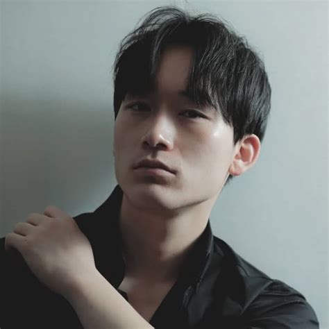 ᴊᴏɴɢ Jongxx • Threads Say More