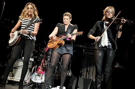 Dixie Chicks Talk Storytellers Win A Prize Pack