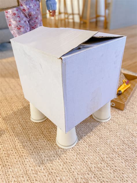 How To Make A Cardboard Robot How To Build A Cardboard Robot Makedo