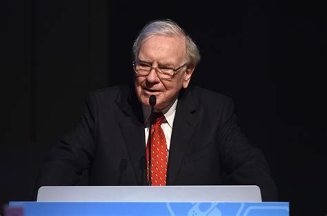 Warren Buffets Public Speaking Tips And The Science Behind It