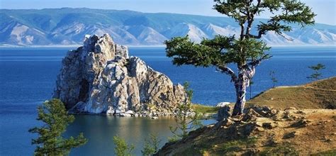 Байгал нуурын усны түвшин буурчээ
