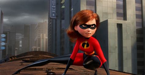 남성 히어로의 연인도 조력자도 위험에 빠진 여성도 아닌여성 히어로 당당한 주인공 되다