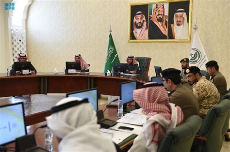 عام سمو محافظ الطائف يرأس اجتماع لجنة الدفاع المدني الفرعية بالمحافظة