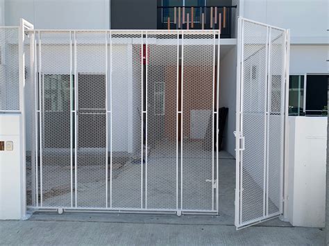 งานประตูรั้วตะแกรงเหล็กฉีก แบบบานเลื่อน และบานเปิด ปิด ขนาด 2 00 2 50 เมตร แผงกันขโมย และกัน