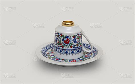 白色背景上的土耳其咖啡