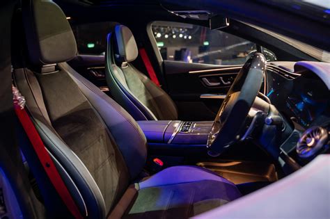 Mercedes AMG EQE53 4Matic 纯电跑房本地上市 3 3秒破百 极速240km h 续航里程可达527公里 本地