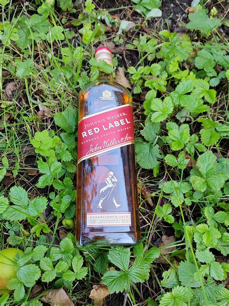 Johnnie Walker Red Label Whisky Review