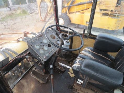 Dart Log Loader Model Kw80 Serial No 72800 Auction 0005 3003087