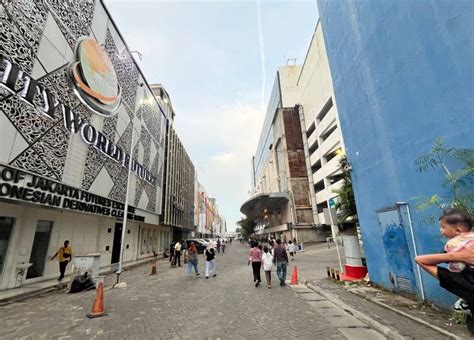 4 Orang Tewas Terjebak Di Septic Tank CSB Mall Cirebon Kumparan