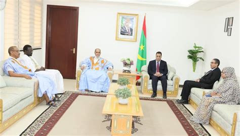 الوزير الأول يلتقي زعيم المعارضة السراج الإخباري