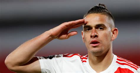 Rafael Santos Borré Se Aleja De River Está A Un Paso De Firmar Con Un