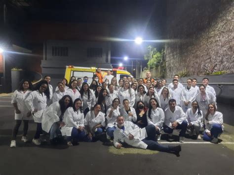 ALUNOS DO TÉCNICO EM ENFERMAGEM DA CANOAS FAZEM AULA O RESGATE VIDA