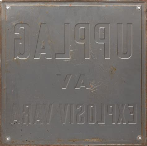 Skylt Metall Upplag Av Explosiv Vara Övrigt Övrigt Auctionet