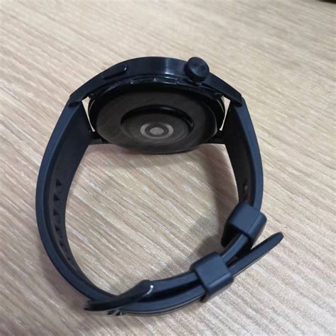 华为huawei Watch Gt3 系列智能手表 全新升级八通道心率监测 双频五星精准定位 46mm活力款 黑色氟橡胶表带服到了
