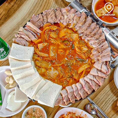 Foodyinbusan 📍 신림 맛집 고향순대국 맛있는 두부삼합을 보다 푸짐하게 맛볼 수 있는