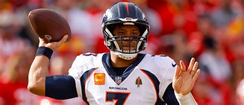 Sean Payton Told Russell Wilson To Stop Kissing All The Babies