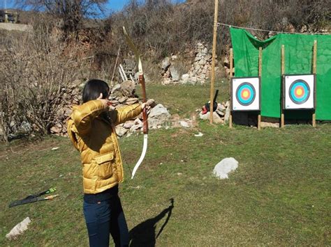 Sesi N De Jalo Con Arco En Castellar De N Hug H Desde Yumping