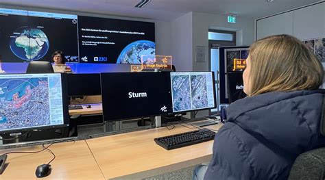 SPD Member Of Parliament Carmen Wegge Visits EOC