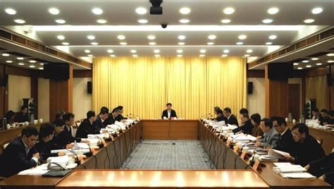 “最多跑一次”改革工作例会 机关内部如何开展“最多跑一次”改革？