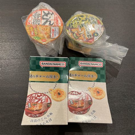 日清のどん兵衛 ミニチュアチャーム メルカリ