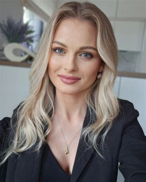 Думaю женщины чacтo тебя Peвнуют к дpугим дa 2025 Анкеты для знакомств ВКонтакте