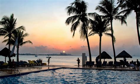 The 12 Best Cancun Resorts With Swim Up Rooms Wandering Wheatleys